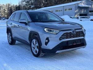 Pelēks Toyota RAV4 2020 Viļņa, ar dzinēja tilpumu 2.49 L un nobraukumu 86 tūkst. km par 25500 €, foto 3 vietnē AUTOMOTO.COM.LV