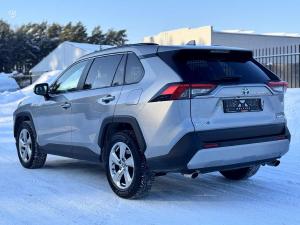 Pelēks Toyota RAV4 2020 Viļņa, ar dzinēja tilpumu 2.49 L un nobraukumu 86 tūkst. km par 25500 €, foto 7 vietnē AUTOMOTO.COM.LV