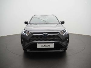Pelēks Toyota RAV4 2020 Viļņa, ar dzinēja tilpumu 2.49 L un nobraukumu 106 tūkst. km par 30500 €, foto 2 vietnē AUTOMOTO.COM.LV