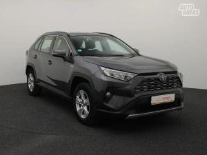 Grey Toyota RAV4 2020 in Vilnius, with an engine capacity of 2.50 L and mileage of 193 thousand km for 21999 €, photo 10 on AUTOMOTO.COM.LV