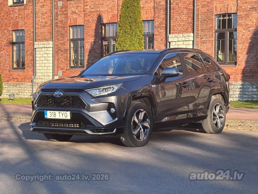 Pelēks Toyota RAV4 2020 Tallina, ar dzinēja tilpumu 2.50 L un nobraukumu 131 tūkst. km par 34900 €, foto 1 vietnē AUTOMOTO.COM.LV