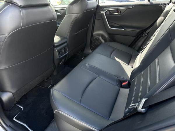 Pelēks Toyota RAV4 2020 Kauņa, ar dzinēja tilpumu 2.50 L un nobraukumu 92 tūkst. km par 26771 €, foto 10 vietnē AUTOMOTO.COM.LV