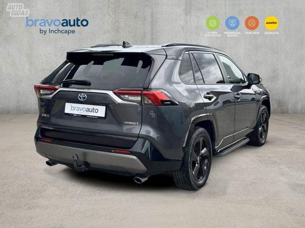 Grey Toyota RAV4 2020 in Kaunas, with an engine capacity of 2.50 L and mileage of 110 thousand km for 27771 €, photo 5 on AUTOMOTO.COM.LV