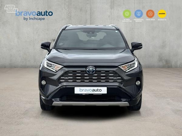 Grey Toyota RAV4 2020 in Kaunas, with an engine capacity of 2.50 L and mileage of 110 thousand km for 27771 €, photo 8 on AUTOMOTO.COM.LV