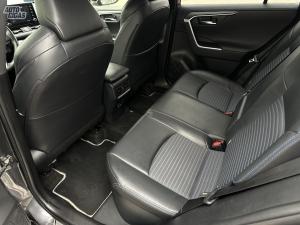 Pelēks Toyota RAV4 2020 Kauņa, ar dzinēja tilpumu 2.50 L un nobraukumu 110 tūkst. km par 27771 €, foto 12 vietnē AUTOMOTO.COM.LV