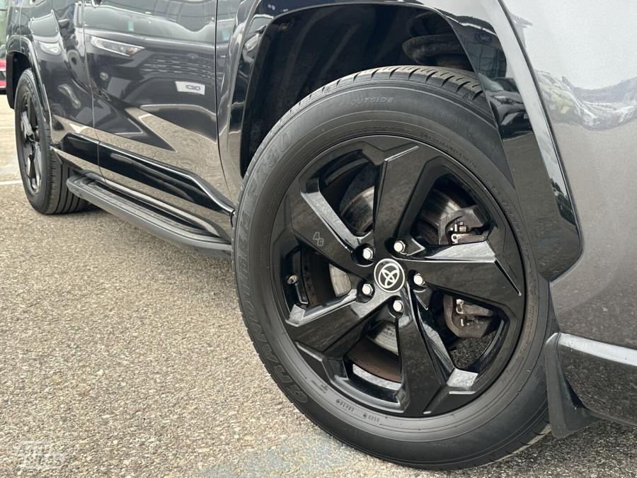 Pelēks Toyota RAV4 2020 Kauņa, ar dzinēja tilpumu 2.50 L un nobraukumu 110 tūkst. km par 27771 €, foto 32 vietnē AUTOMOTO.COM.LV