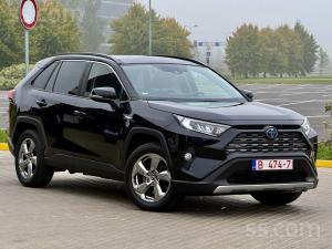 Pelēks Toyota RAV4 2020 Rīga, ar dzinēja tilpumu 2.50 L un nobraukumu 180 tūkst. km par 23470 €, foto 1 vietnē AUTOMOTO.COM.LV