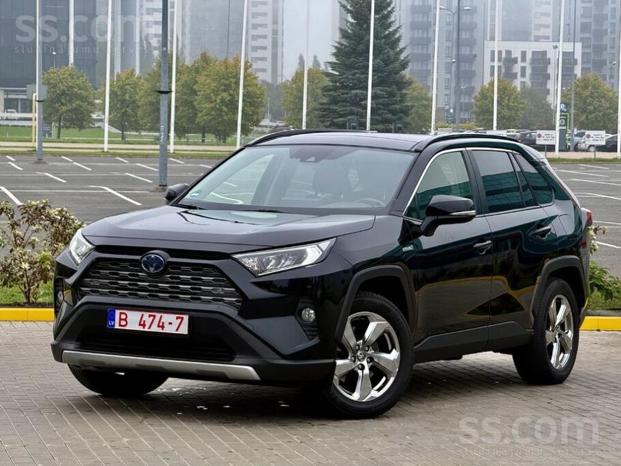 Pelēks Toyota RAV4 2020 Rīga, ar dzinēja tilpumu 2.50 L un nobraukumu 180 tūkst. km par 23470 €, foto 3 vietnē AUTOMOTO.COM.LV