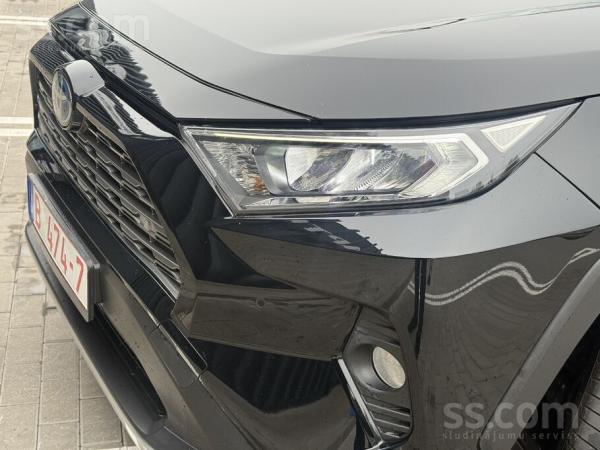 Toyota RAV4 2020 Rīga vietnē Pelēks Toyota RAV4 2020 Rīga, ar dzinēja tilpumu 2.50 L un nobraukumu 180 tūkst. km par 23470 €, foto 10 vietnē AUTOMOTO.COM.LV
