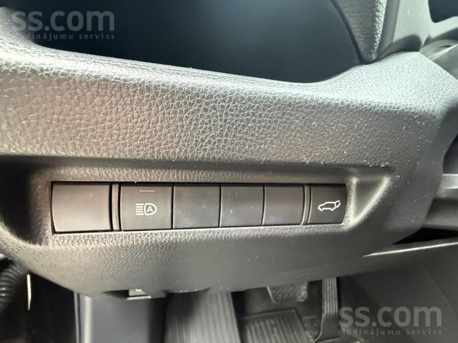 Pelēks Toyota RAV4 2020 Rīga, ar dzinēja tilpumu 2.50 L un nobraukumu 180 tūkst. km par 23470 €, foto 16 vietnē AUTOMOTO.COM.LV
