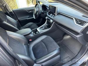 Pelēks Toyota RAV4 2020 Rīga, ar dzinēja tilpumu 2.00 L un nobraukumu 66 tūkst. km par 23500 €, foto 10 vietnē AUTOMOTO.COM.LV