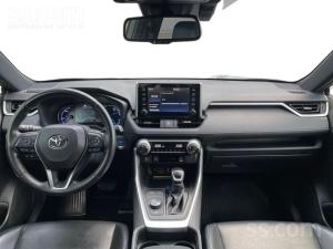 Pelēks Toyota RAV4 2020 Rīga, ar dzinēja tilpumu 2.50 L un nobraukumu 63 tūkst. km par 29990 €, foto 9 vietnē AUTOMOTO.COM.LV