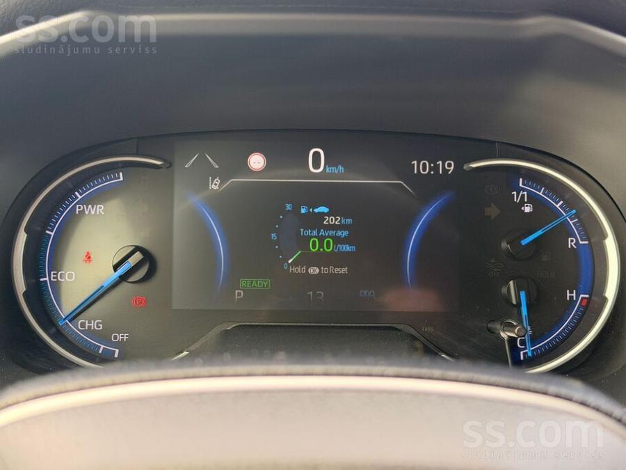 Pelēks Toyota RAV4 2020 Rīga, ar dzinēja tilpumu 2.50 L un nobraukumu 63 tūkst. km par 29990 €, foto 13 vietnē AUTOMOTO.COM.LV