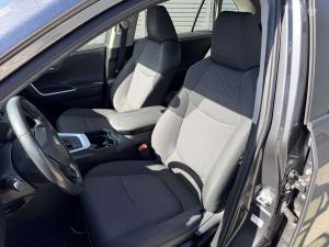 Grey Toyota RAV4 2020 in Telschi, with an engine capacity of 2.49 L and mileage of 61 thousand km for 17750 €, photo 52 on AUTOMOTO.COM.LV