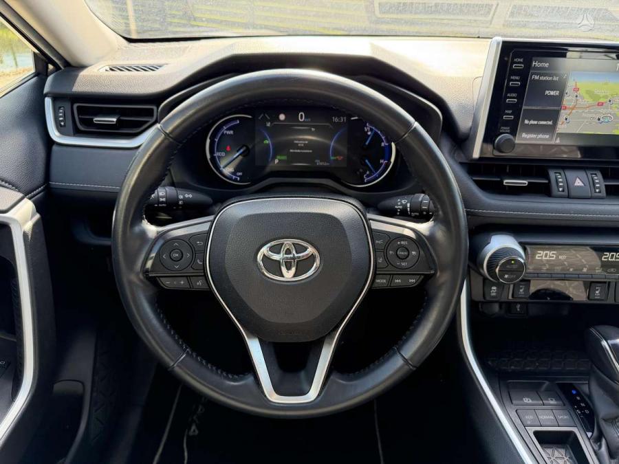 Grey Toyota RAV4 2020 in Telschi, with an engine capacity of 2.49 L and mileage of 61 thousand km for 17750 €, photo 54 on AUTOMOTO.COM.LV