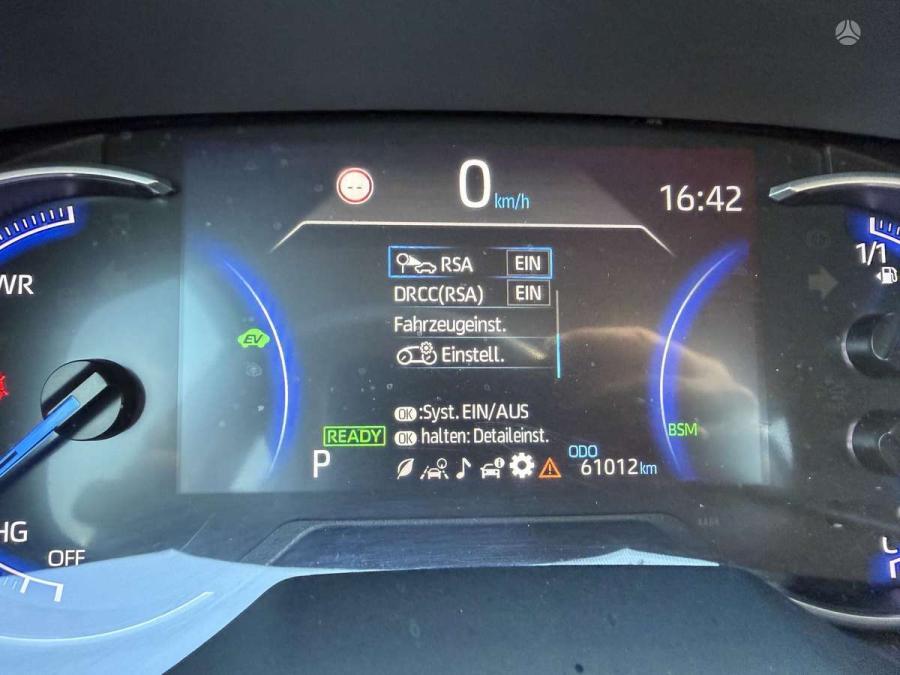 Grey Toyota RAV4 2020 in Telschi, with an engine capacity of 2.49 L and mileage of 61 thousand km for 17750 €, photo 60 on AUTOMOTO.COM.LV