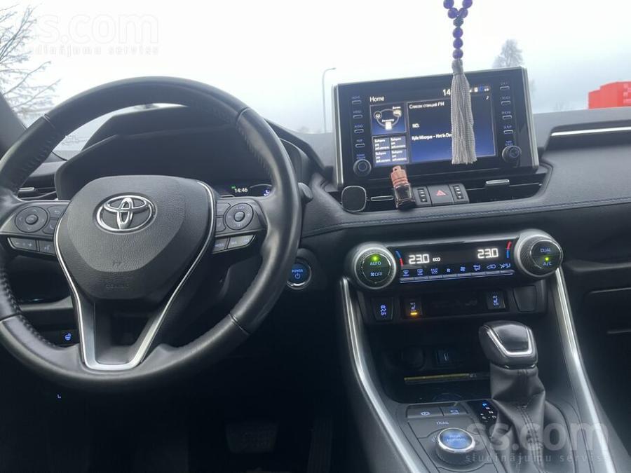 Серый Тойота РАВ 4 2020 в Даугавпилс, объемом двигателя 2.50 л и пробегом 60 тыс. км за 29500 €, фото 18 на AUTOMOTO.COM.LV