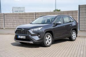 Grey Toyota RAV4 2020 in Marijampole, with an engine capacity of 1.99 L and mileage of 49 thousand km for 23700 €, photo  on AUTOMOTO.COM.LV