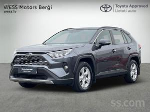 Grey Toyota RAV4 2020 in Riga, with an engine capacity of 2.00 L and mileage of 159 thousand km for 23490 €, photo  on AUTOMOTO.COM.LV