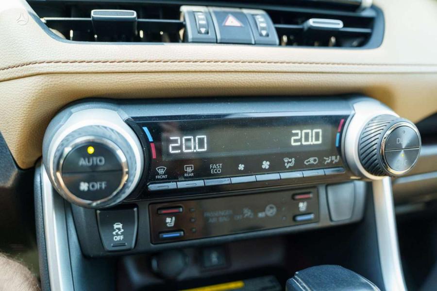 Серый Тойота РАВ 4 2020 в Вильнюс, объемом двигателя 2.49 л и пробегом 128 тыс. км за 27900 €, фото 38 на AUTOMOTO.COM.LV