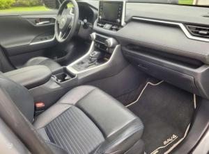 Pelēks Toyota RAV4 2020 Panevēža, ar dzinēja tilpumu 2.50 L un nobraukumu 152 tūkst. km par 24900 €, foto 8 vietnē AUTOMOTO.COM.LV