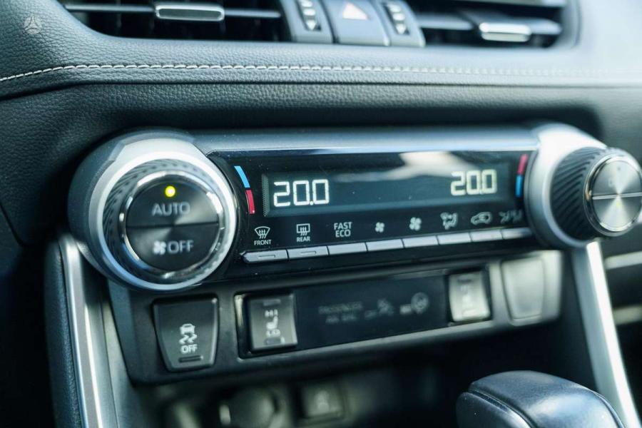 Серый Тойота РАВ 4 2020 в Вильнюс, объемом двигателя 2.49 л и пробегом 151 тыс. км за 24900 €, фото 34 на AUTOMOTO.COM.LV