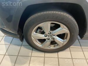 Pelēks Toyota RAV4 2020 Daugavpils, ar dzinēja tilpumu 2.50 L un nobraukumu 56 tūkst. km par 26500 €, foto 11 vietnē AUTOMOTO.COM.LV