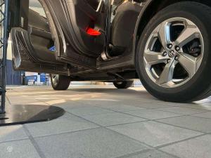 Pelēks Toyota RAV4 2020 Daugavpils, ar dzinēja tilpumu 2.49 L un nobraukumu 56 tūkst. km par 26500 €, foto 17 vietnē AUTOMOTO.COM.LV
