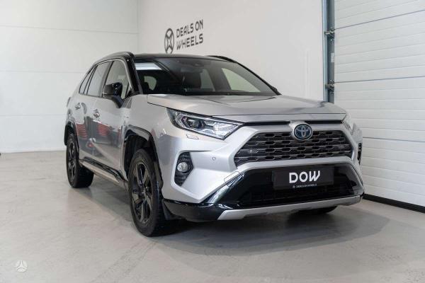 Pelēks Toyota RAV4 2020 Viļņa, ar dzinēja tilpumu 2.49 L un nobraukumu 121 tūkst. km par 24900 €, foto 1 vietnē AUTOMOTO.COM.LV