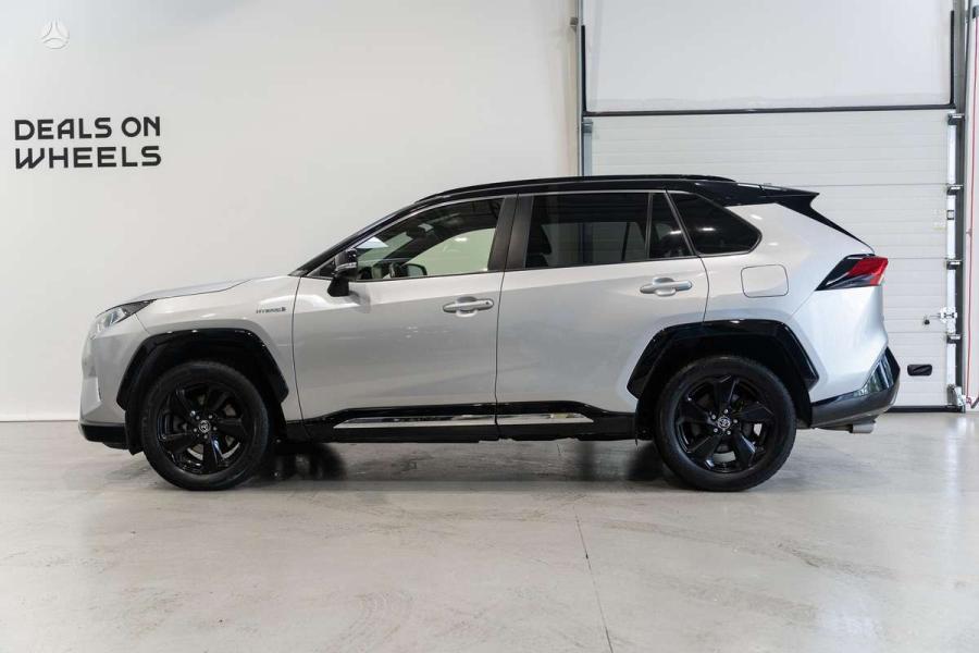 Pelēks Toyota RAV4 2020 Viļņa, ar dzinēja tilpumu 2.49 L un nobraukumu 121 tūkst. km par 24900 €, foto 5 vietnē AUTOMOTO.COM.LV