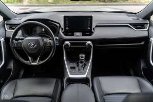 Pelēks Toyota RAV4 2020 Viļņa, ar dzinēja tilpumu 2.49 L un nobraukumu 121 tūkst. km par 24900 €, foto 15 vietnē AUTOMOTO.COM.LV
