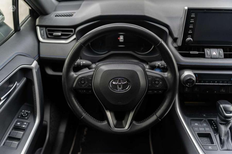 Pelēks Toyota RAV4 2020 Viļņa, ar dzinēja tilpumu 2.49 L un nobraukumu 121 tūkst. km par 24900 €, foto 16 vietnē AUTOMOTO.COM.LV