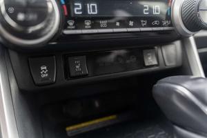 Pelēks Toyota RAV4 2020 Viļņa, ar dzinēja tilpumu 2.49 L un nobraukumu 121 tūkst. km par 24900 €, foto 21 vietnē AUTOMOTO.COM.LV