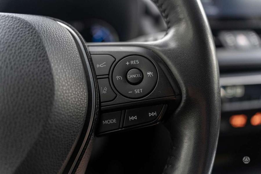 Pelēks Toyota RAV4 2020 Viļņa, ar dzinēja tilpumu 2.49 L un nobraukumu 121 tūkst. km par 24900 €, foto 25 vietnē AUTOMOTO.COM.LV