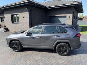 Pelēks Toyota RAV4 2020 Telšiai, ar dzinēja tilpumu 2.49 L un nobraukumu 61 tūkst. km par 25700 €, foto 5 vietnē AUTOMOTO.COM.LV