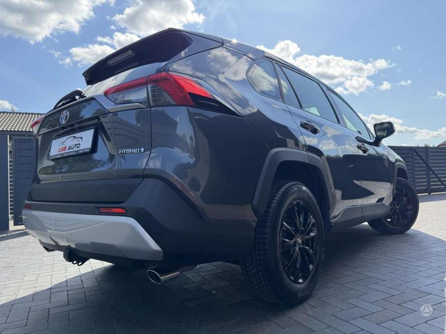 Pelēks Toyota RAV4 2020 Telšiai, ar dzinēja tilpumu 2.49 L un nobraukumu 61 tūkst. km par 25700 €, foto 10 vietnē AUTOMOTO.COM.LV