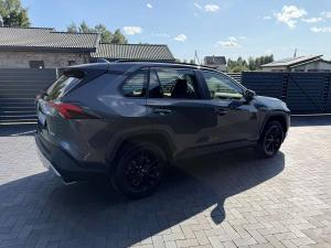 Pelēks Toyota RAV4 2020 Telšiai, ar dzinēja tilpumu 2.49 L un nobraukumu 61 tūkst. km par 25700 €, foto 14 vietnē AUTOMOTO.COM.LV
