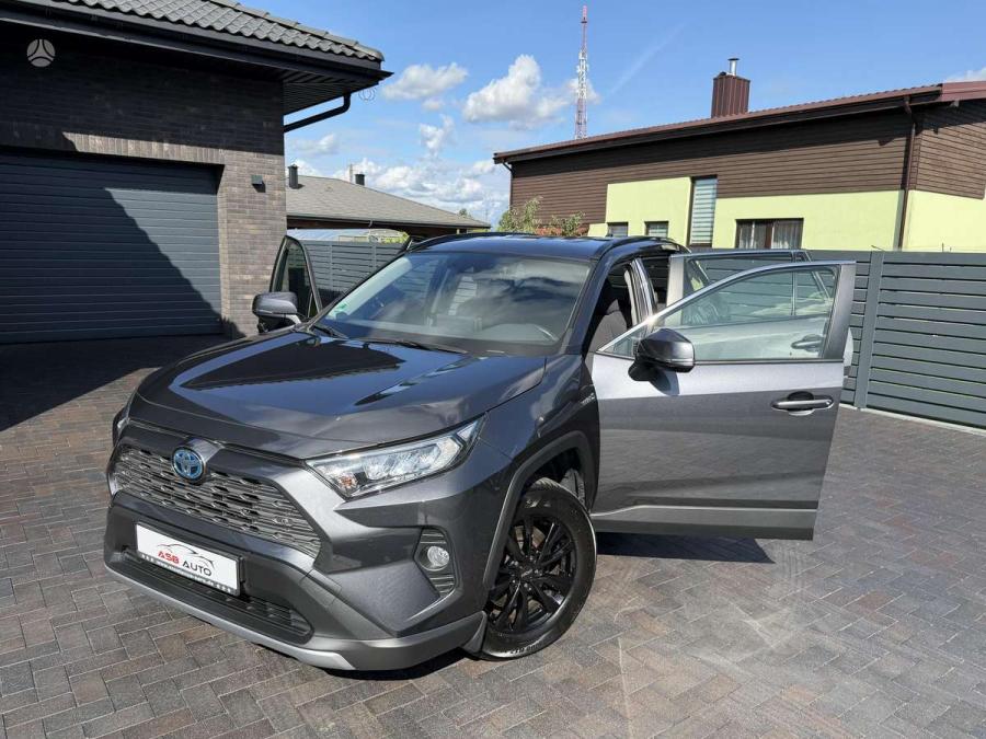 Pelēks Toyota RAV4 2020 Telšiai, ar dzinēja tilpumu 2.49 L un nobraukumu 61 tūkst. km par 25700 €, foto 20 vietnē AUTOMOTO.COM.LV