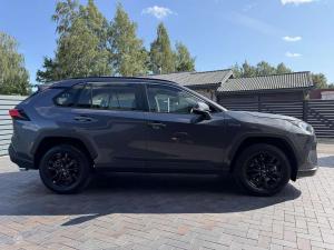 Pelēks Toyota RAV4 2020 Telšiai, ar dzinēja tilpumu 2.49 L un nobraukumu 61 tūkst. km par 25700 €, foto 22 vietnē AUTOMOTO.COM.LV