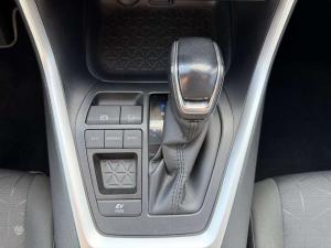 Pelēks Toyota RAV4 2020 Telšiai, ar dzinēja tilpumu 2.49 L un nobraukumu 61 tūkst. km par 25700 €, foto 55 vietnē AUTOMOTO.COM.LV