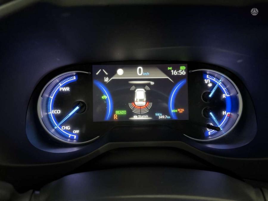 Pelēks Toyota RAV4 2020 Telšiai, ar dzinēja tilpumu 2.49 L un nobraukumu 61 tūkst. km par 25700 €, foto 61 vietnē AUTOMOTO.COM.LV