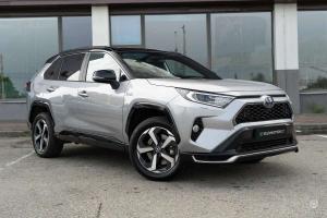 Grey Toyota RAV4 2020 in Vilnius, with an engine capacity of 2.49 L and mileage of 140 thousand km for 29800 €, photo 7 on AUTOMOTO.COM.LV