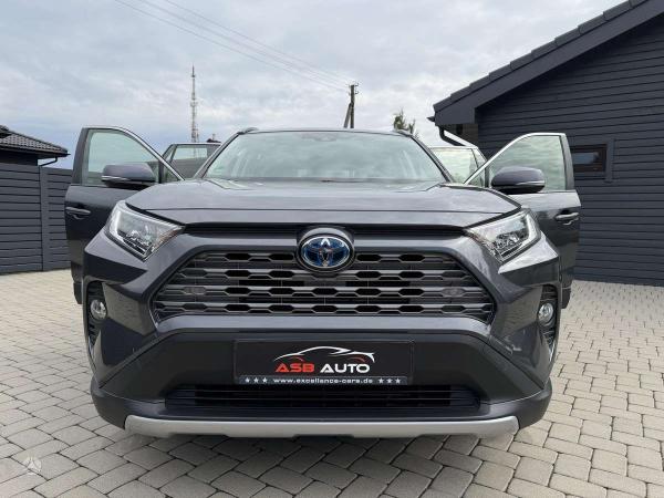 Pelēks Toyota RAV4 2020 Telšiai, ar dzinēja tilpumu 2.49 L un nobraukumu 61 tūkst. km par 25750 €, foto 5 vietnē AUTOMOTO.COM.LV