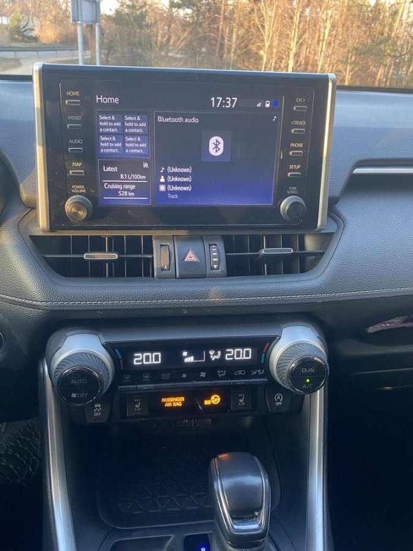 Pelēks Toyota RAV4 2020 Viļņa, ar dzinēja tilpumu 1.99 L un nobraukumu 165 tūkst. km par 23500 €, foto 7 vietnē AUTOMOTO.COM.LV