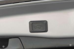Grey Toyota RAV4 2020 in Vilnius, with an engine capacity of 2.49 L and mileage of 140 thousand km for 29500 €, photo 16 on AUTOMOTO.COM.LV