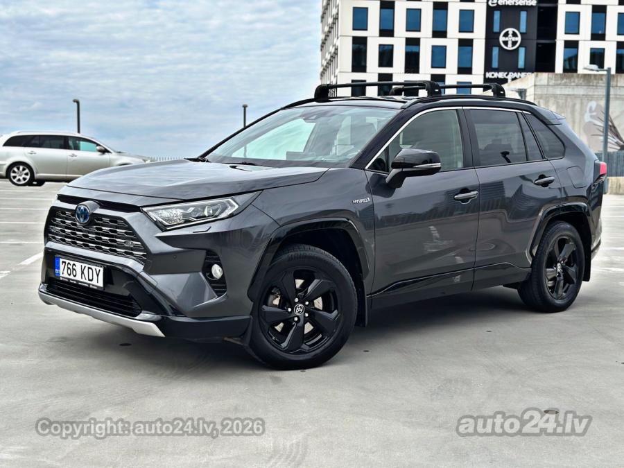 Pelēks Toyota RAV4 2020 Tallina, ar dzinēja tilpumu 2.50 L un nobraukumu 135 tūkst. km par 26900 €, foto 4 vietnē AUTOMOTO.COM.LV
