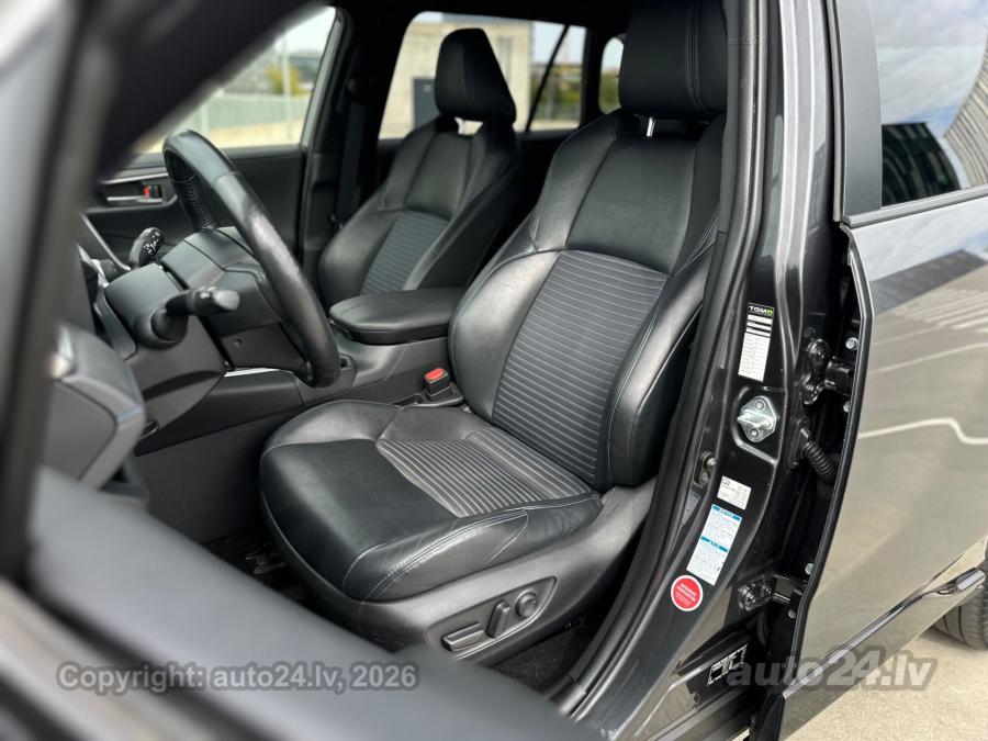 Pelēks Toyota RAV4 2020 Tallina, ar dzinēja tilpumu 2.50 L un nobraukumu 135 tūkst. km par 26900 €, foto 15 vietnē AUTOMOTO.COM.LV