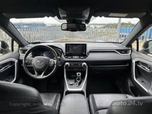 Pelēks Toyota RAV4 2020 Tallina, ar dzinēja tilpumu 2.50 L un nobraukumu 135 tūkst. km par 26900 €, foto 21 vietnē AUTOMOTO.COM.LV
