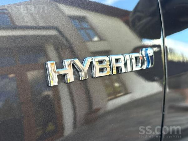Grey Toyota RAV4 2020 in Jelgava, with an engine capacity of 2.50 L and mileage of 145 thousand km for 24500 €, photo 10 on AUTOMOTO.COM.LV