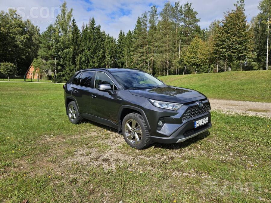 Pelēks Toyota RAV4 2020 Rīga, ar dzinēja tilpumu 2.50 L un nobraukumu 136 tūkst. km par 25000 €, foto 8 vietnē AUTOMOTO.COM.LV